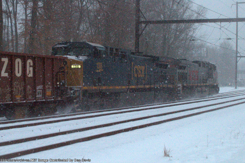 CSX AC44CW 138 trails on W088
